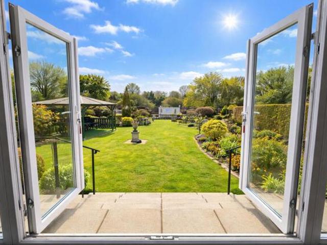 For Sale 3 Bedroom Bungalow Shaftesbury Dorset DS100456558