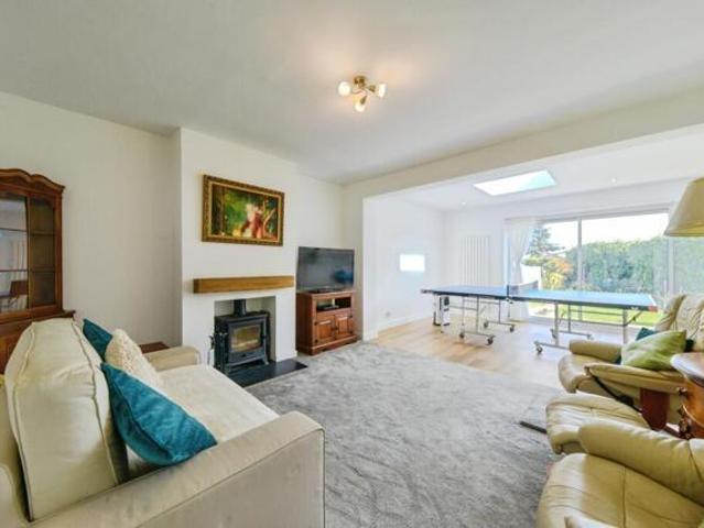 For Sale 3 Bedroom Bungalow St. Albans Hertfordshire DS98718401