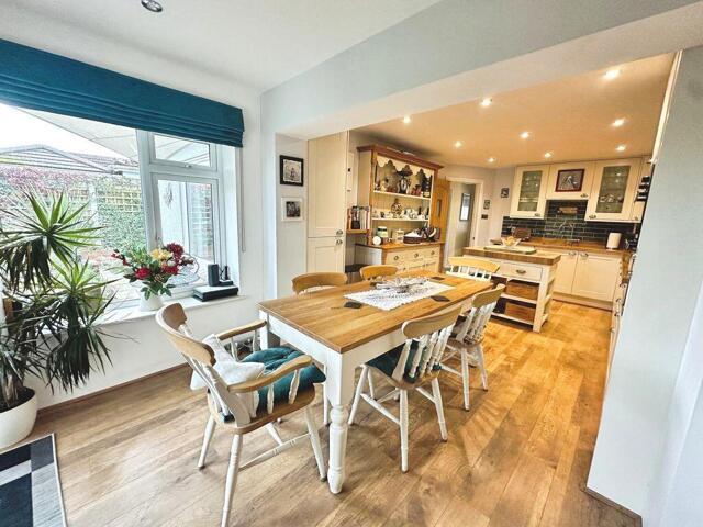 For Sale 3 Bedroom Bungalow St. Osyth Essex DS101025842