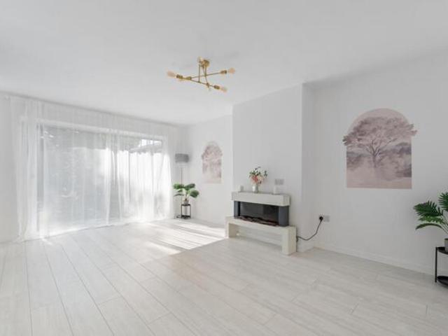 For Sale 3 Bedroom Bungalow Stockport Greater Manchester DLS100502934