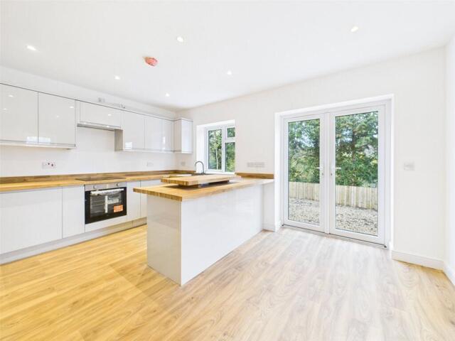 For Sale 3 Bedroom Bungalow Stroud Gloucestershire DLS99688583