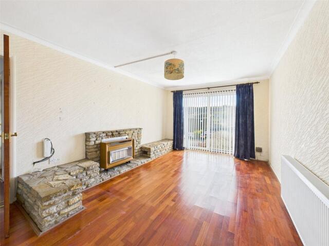 For Sale 3 Bedroom Bungalow Stroud Gloucestershire DS99840084