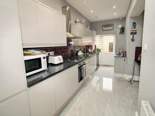 For Sale 3 Bedroom Bungalow Romford Greater London DLS98834714