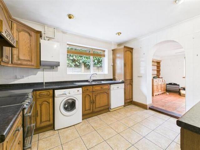 For Sale 3 Bedroom Bungalow Wokingham Wokingham DLS99092703