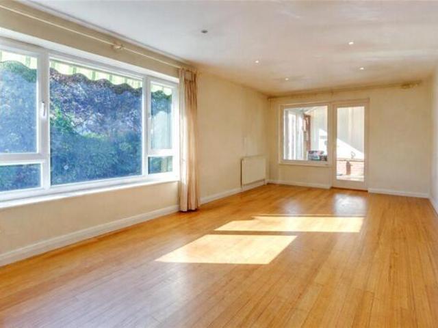 For Sale 3 Bedroom Bungalow Wargrave Wokingham DS99688507