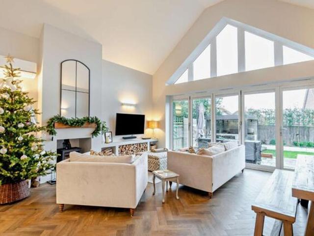 For Sale 3 Bedroom Bungalow Warfield Berkshire DLS100502842