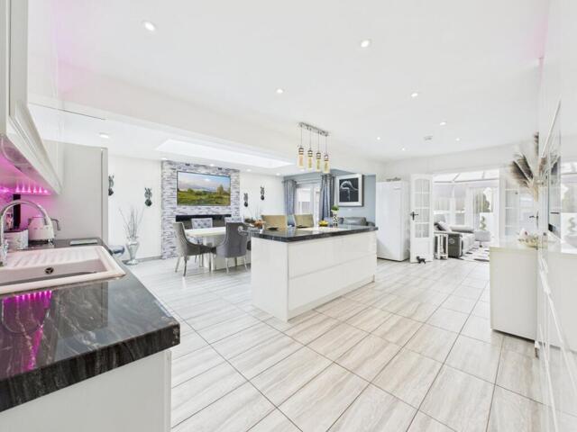 For Sale 3 Bedroom Bungalow Weston Super Mare North Somerset DLS100503482