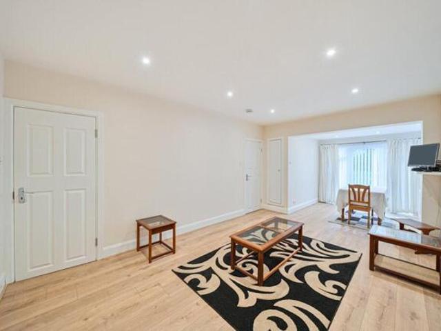 For Sale 3 Bedroom Bungalow Thornton Heath Greater London DS101675278