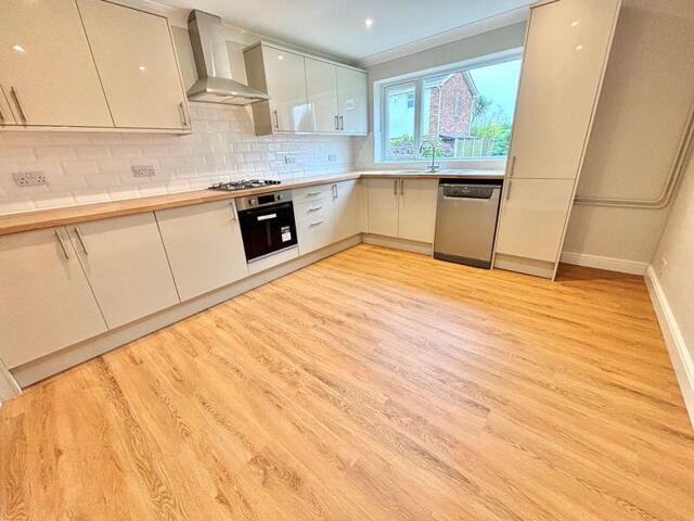For Sale 3 Bedroom Bungalow Yarmouth Isle Of Wight DLS100456393