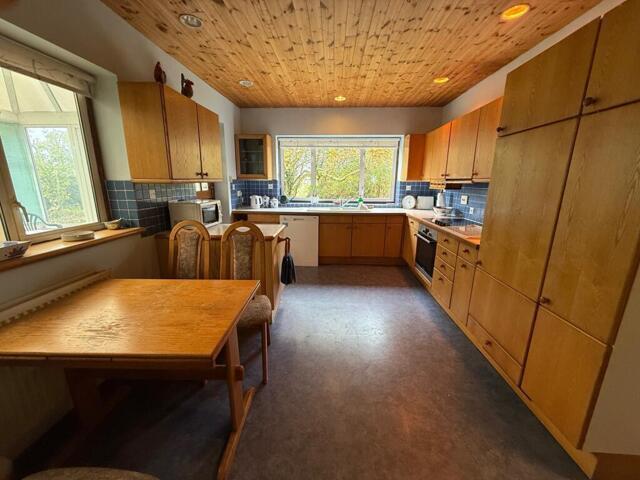 For Sale 3 Bedroom Bungalow Yeovil Somerset DS100540632