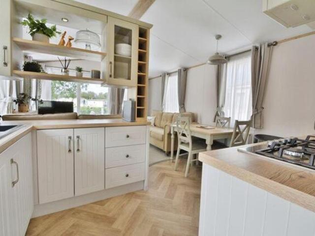 For Sale 3 Bedroom House Cotswold Hoburne Cotswold Hoburne DS99344595