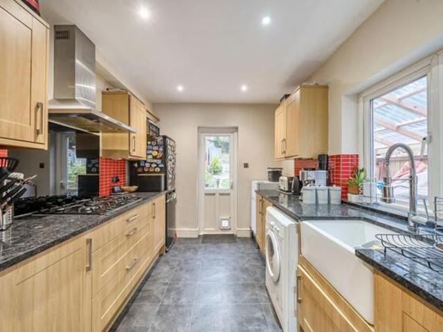 For Sale 3 Bedroom House Coulsdon Greater London DLS98930079