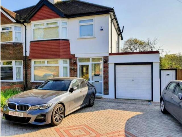 For Sale 3 Bedroom House Coulsdon Greater London DLS98321866