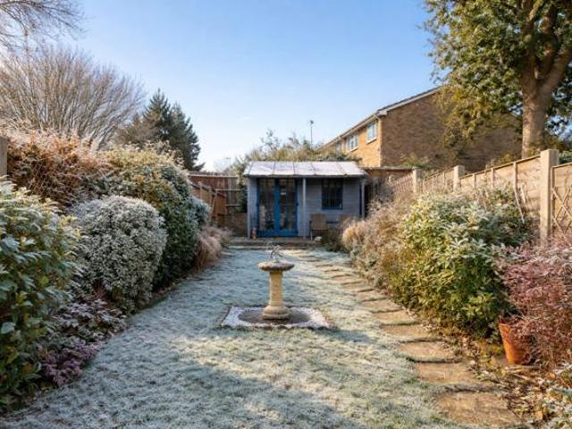 For Sale 3 Bedroom House Cobham Surrey DLS99688594