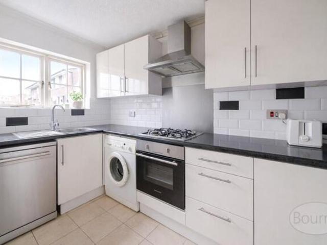 For Sale 3 Bedroom House Cobham Surrey DLS100426044