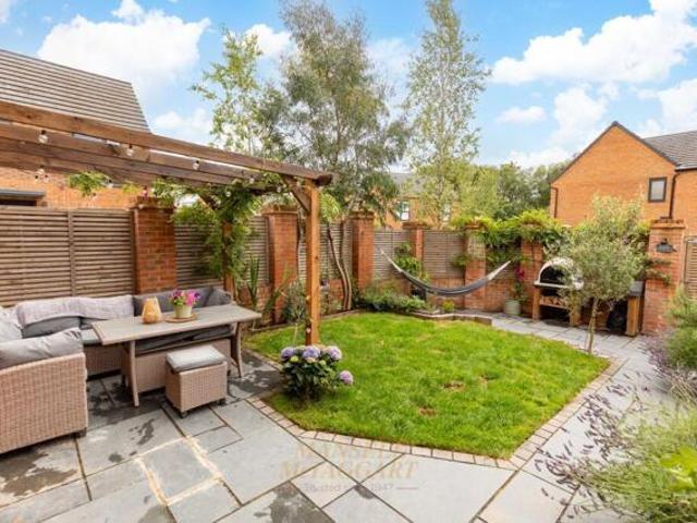 For Sale 3 Bedroom House Copthorne West Sussex DLS99345201