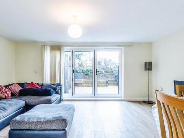For Sale 3 Bedroom House Caterham Surrey DS99895291