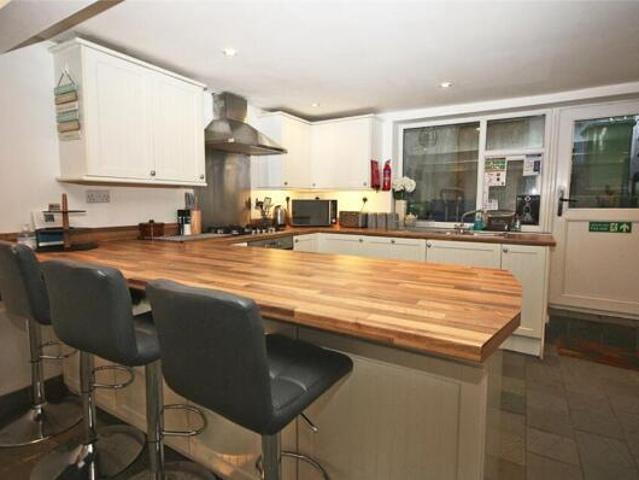 For Sale 3 Bedroom House Caernarfon Gwynedd DLS101060106