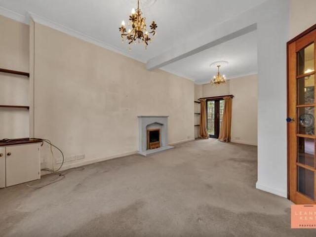 For Sale 3 Bedroom House Caerphilly Caerphilly DS98903486