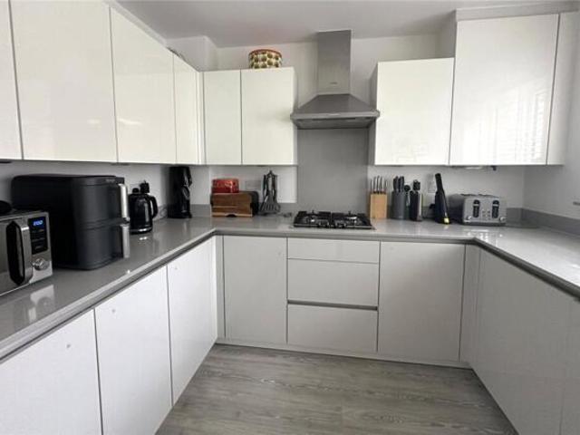For Sale 3 Bedroom House Camberley Surrey DS99608470