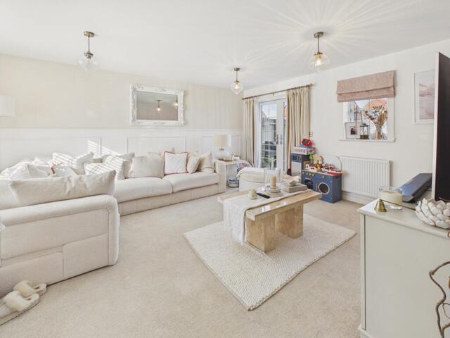 For Sale 3 Bedroom House Cambridgeshire Cambridgeshire DLS99926299