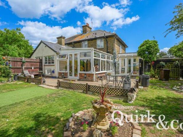 For Sale 3 Bedroom House Canvey Island Essex DLS98503968