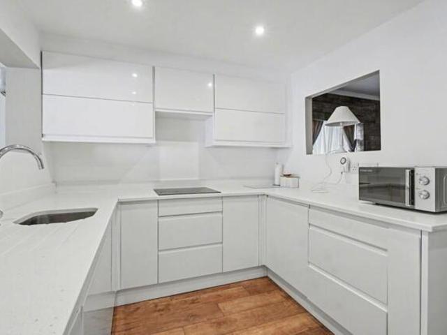 For Sale 3 Bedroom House Chatham Medway DS98377543