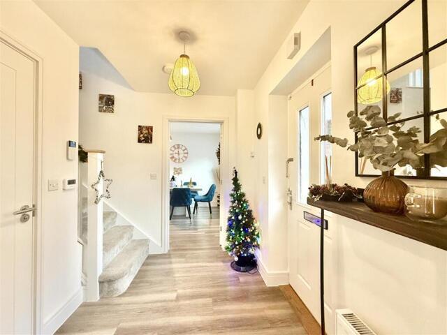 For Sale 3 Bedroom House Chelmsford Essex DLS98503819