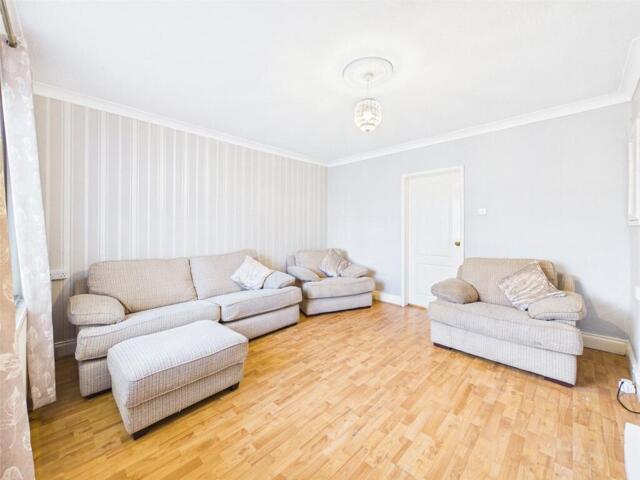 For Sale 3 Bedroom House Cheltenham Gloucestershire DLS101931843