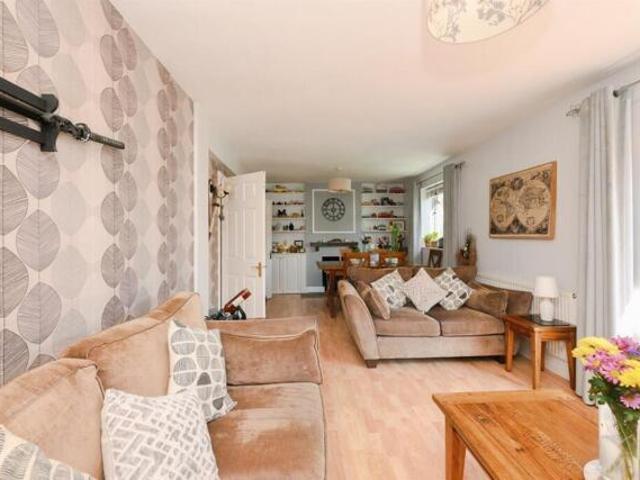For Sale 3 Bedroom House Cheshunt Great London DS99161537