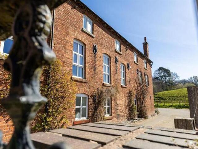 For Sale 3 Bedroom House Cheshire East Cheshire East DS101796771