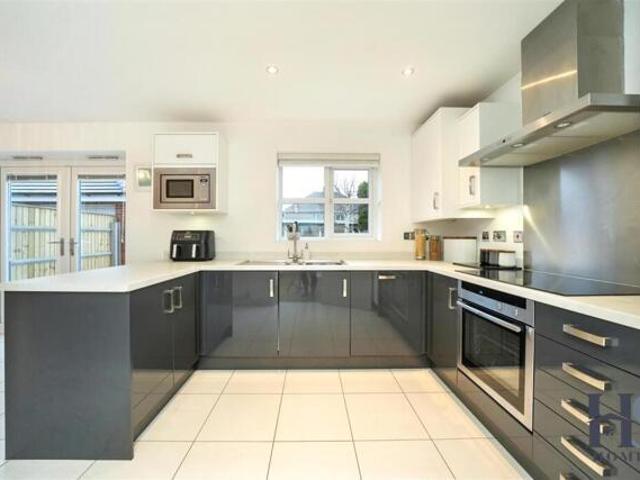 For Sale 3 Bedroom House Cheslyn Hay Cheslyn Hay DLS99290054