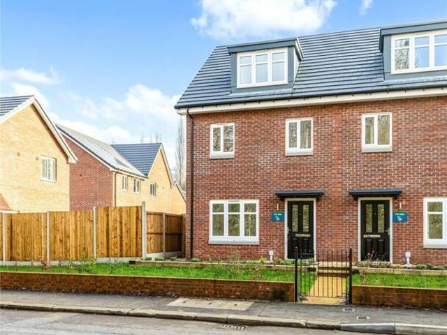 For Sale 3 Bedroom House Chesterfield Derbyshire DLS101168685