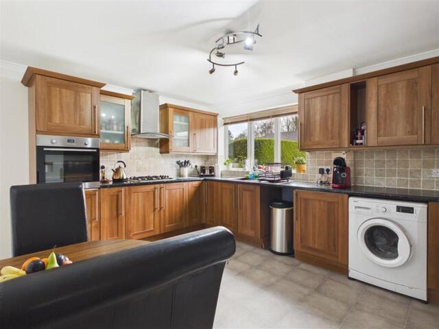 For Sale 3 Bedroom House Chesterfield Derbyshire DLS101931711