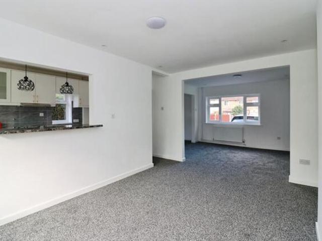 For Sale 3 Bedroom House Chesterfield Derbyshire DS99161462