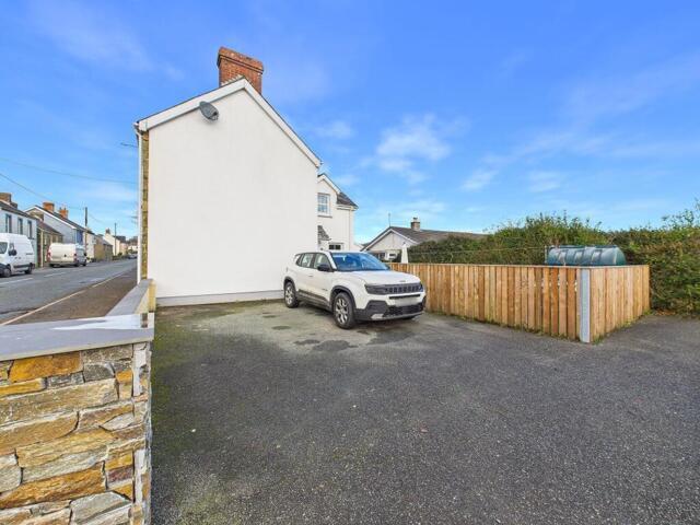For Sale 3 Bedroom House Clynderwen Pembrokeshire DS98969195
