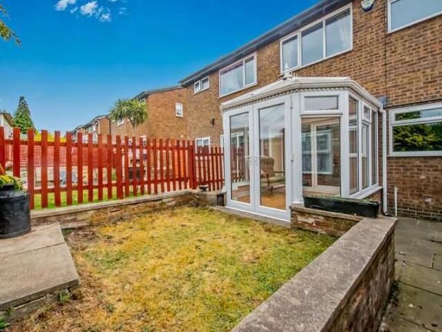 For Sale 3 Bedroom House Cleckheaton Kirklees DLS101278243