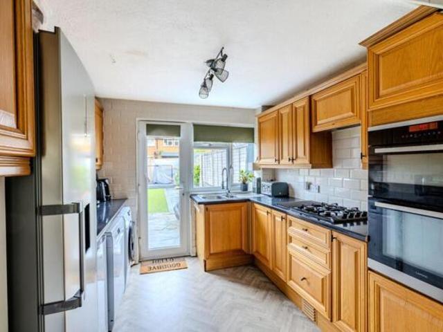 For Sale 3 Bedroom House Crawley West Sussex DLS99092434