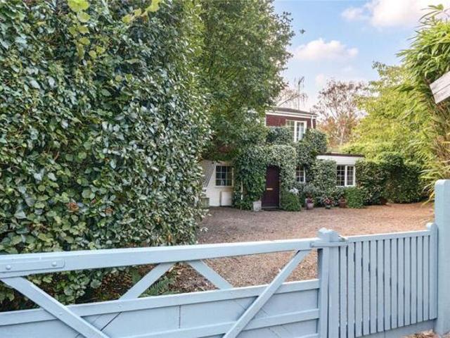 For Sale 3 Bedroom House Addlestone Surrey DLS101351716