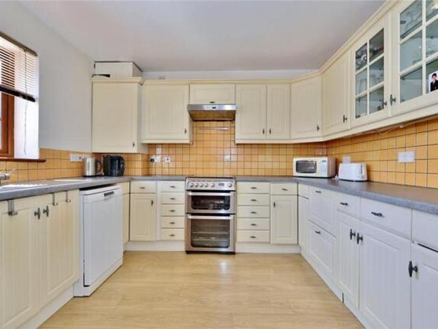 For Sale 3 Bedroom House Addlestone Surrey DLS98503692