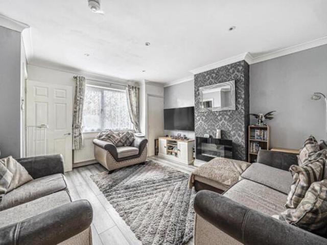 For Sale 3 Bedroom House Alton Hampshire DLS101678792