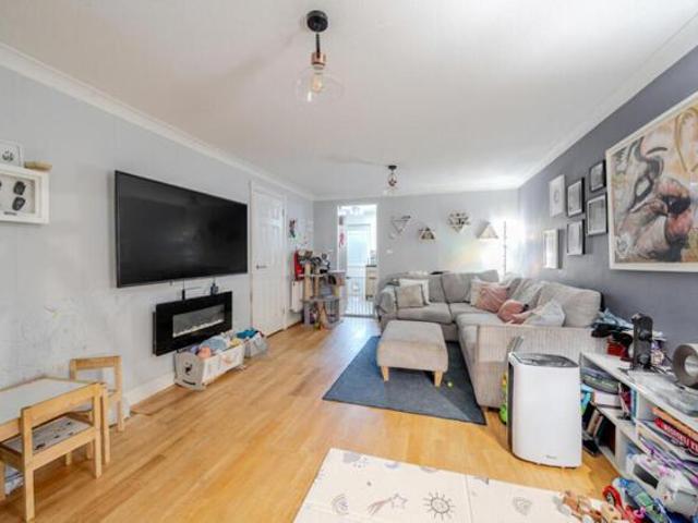 For Sale 3 Bedroom House Aldershot Hampshire DS100057784