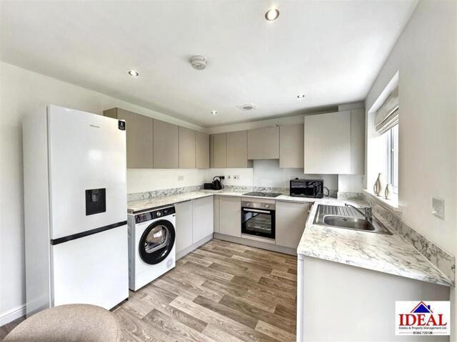 For Sale 3 Bedroom House Askern Askern DLS100191832