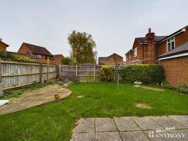 For Sale 3 Bedroom House Aylesbury Aylesbury DLS100456550