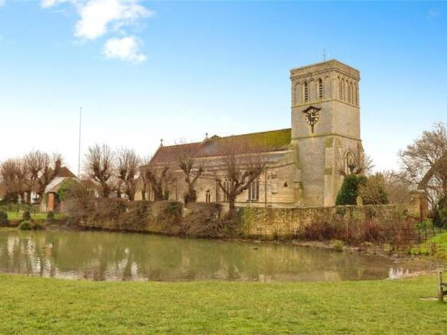 For Sale 3 Bedroom House Aylesbury Buckinghamshire DLS101675121