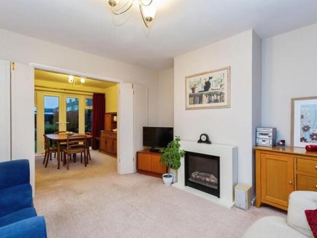 For Sale 3 Bedroom House Aylesbury Buckinghamshire DLS101678530