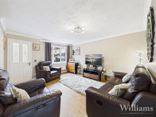 For Sale 3 Bedroom House Aylesbury Buckinghamshire DS98834908