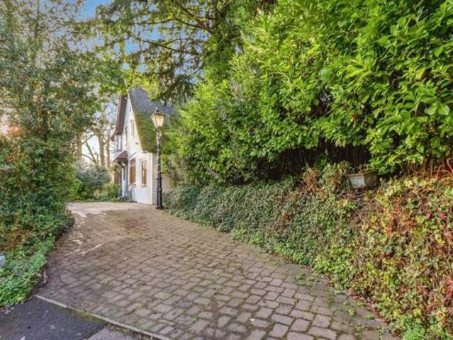 For Sale 3 Bedroom House Bournemouth Bournemouth DS99236919