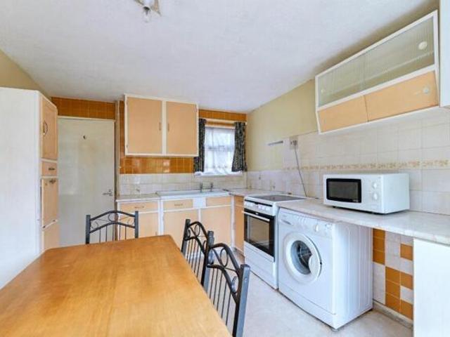 For Sale 3 Bedroom House Basingstoke Hampshire DS100024173