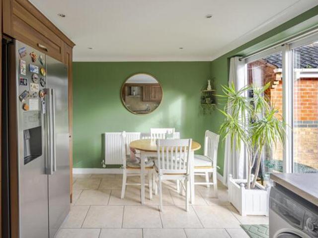 For Sale 3 Bedroom House Basildon Essex DLS101352035